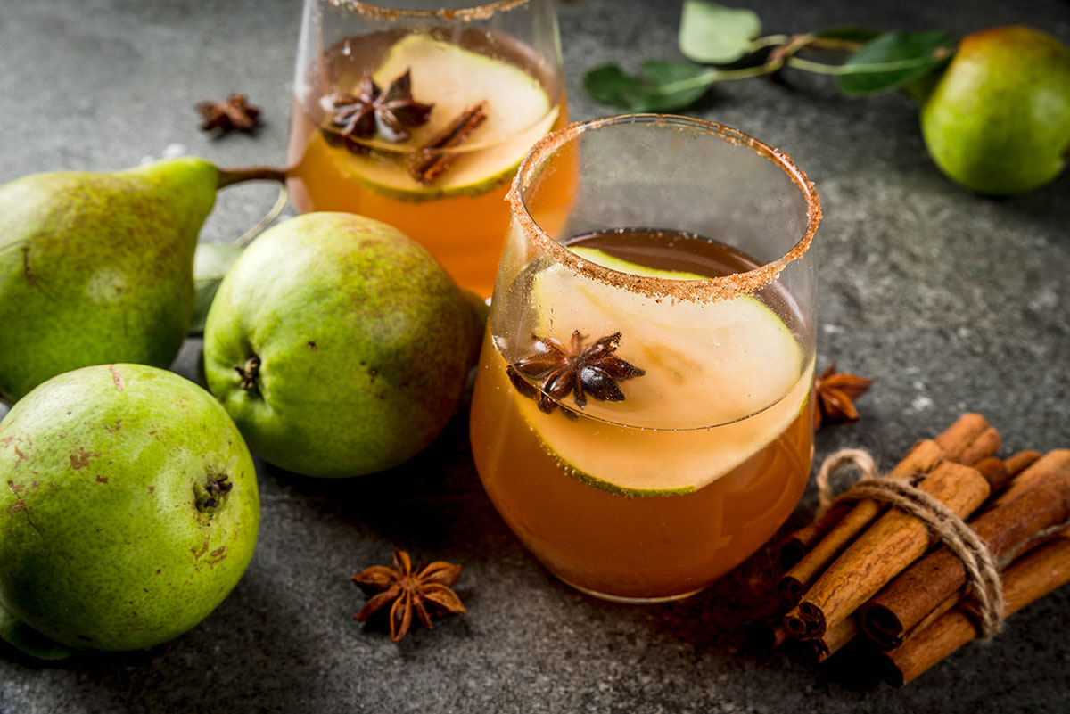 This Toasted Pear Cocktail Is the Ultimate Autumn Drink
