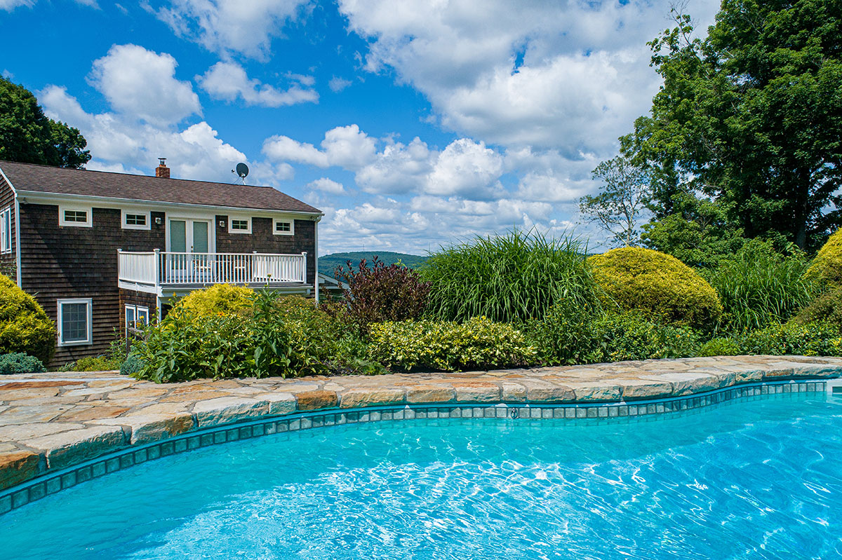 This Putnam County Colonial Is a Scenic Mountainside Paradise