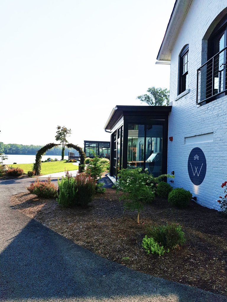 The James Newbury Hotel Is a Riverside Resort in Coxsackie