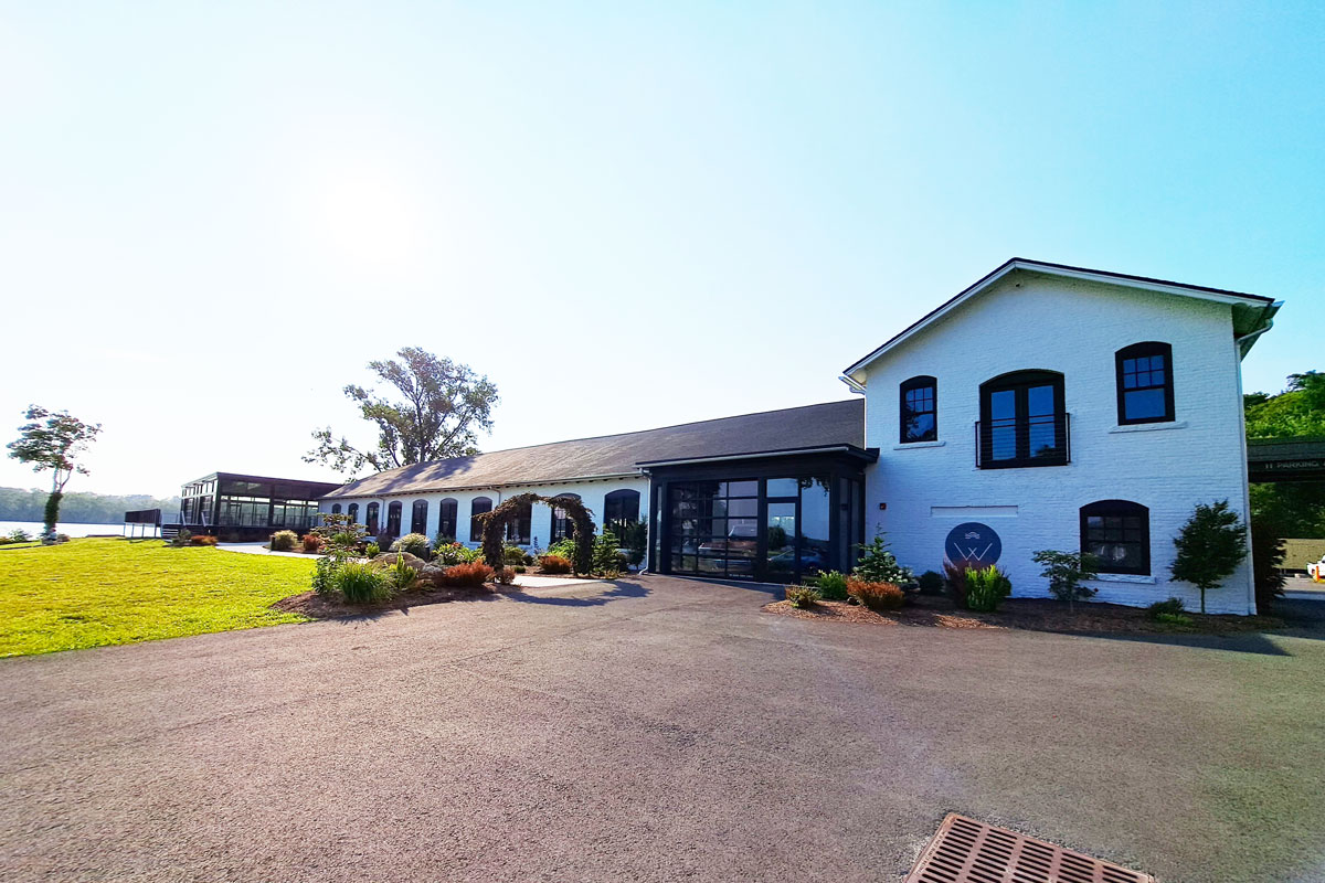 The James Newbury Hotel Is a Riverside Resort in Coxsackie