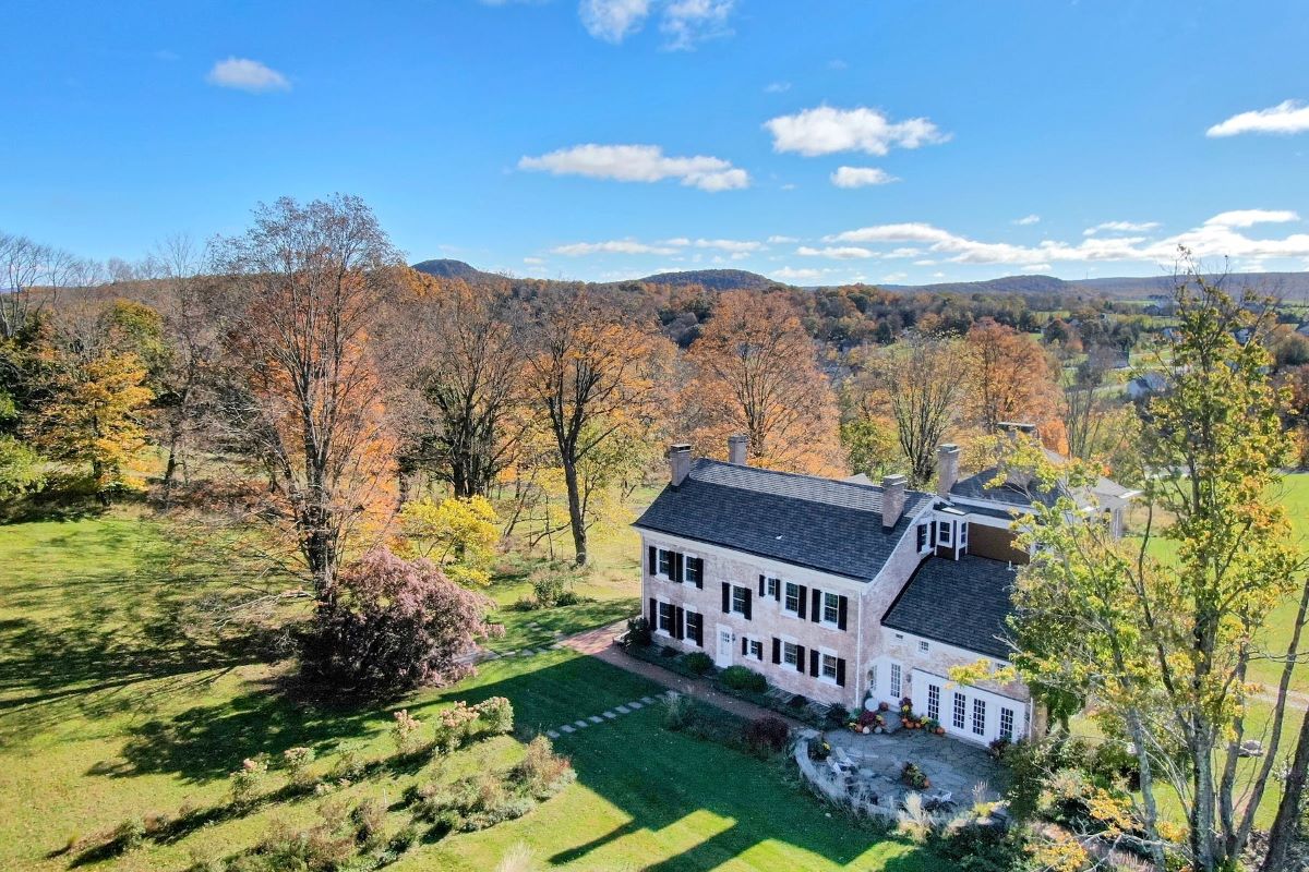 A Georgian Estate in Chester Is a Landmark in Equestrian History