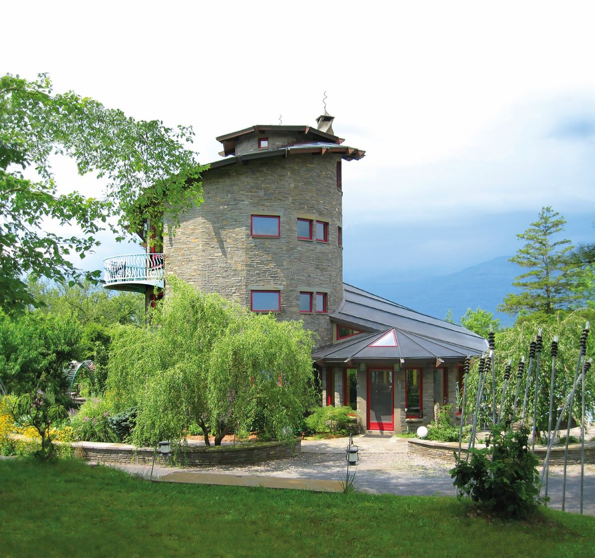 Spiral House Park Is a 45-Acre Hidden Gem in Saugerties