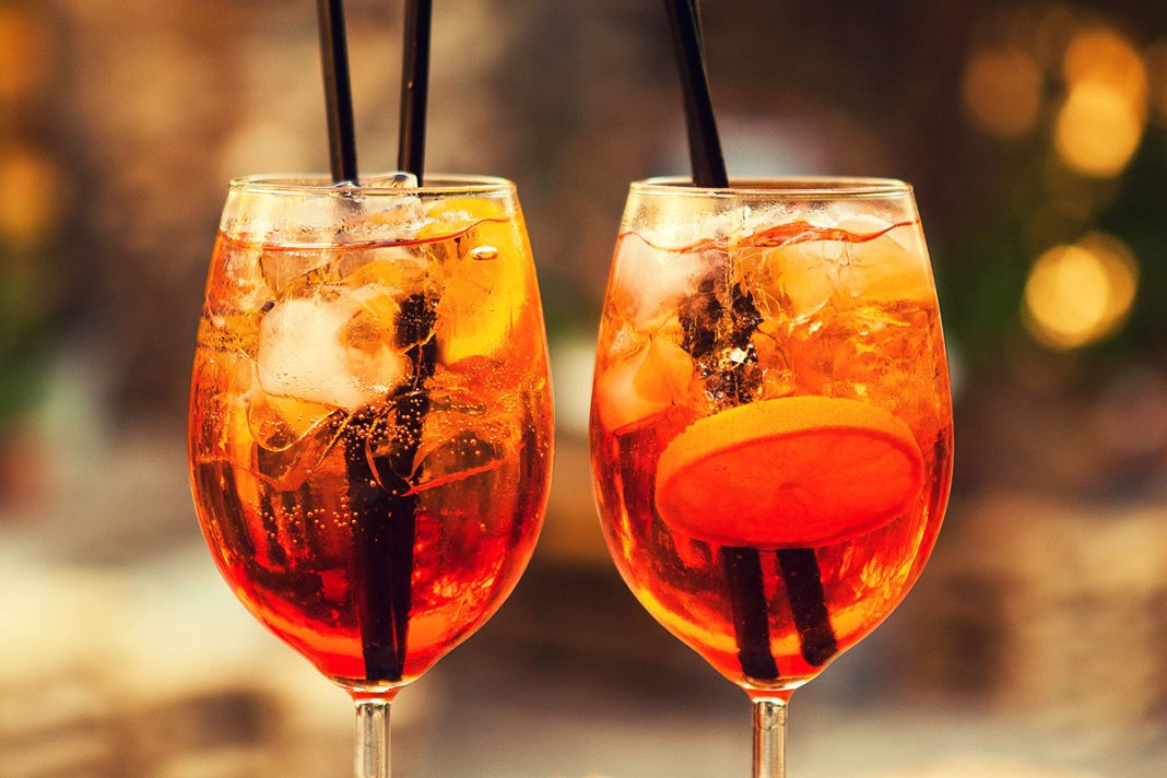 This Shower Spritz Cocktail Is Like Grapefruit Seltzer, but Better