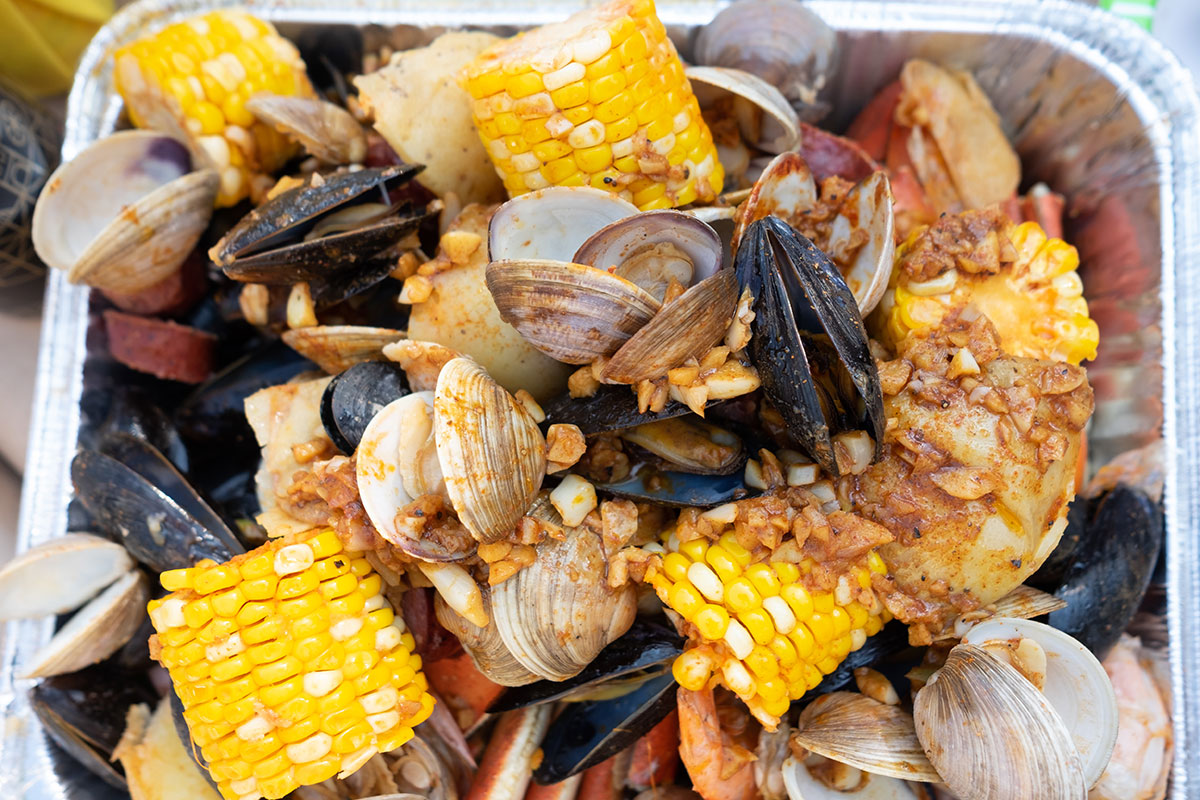 The Catskill Conductors Clambake Is a Hudson Valley Tradition