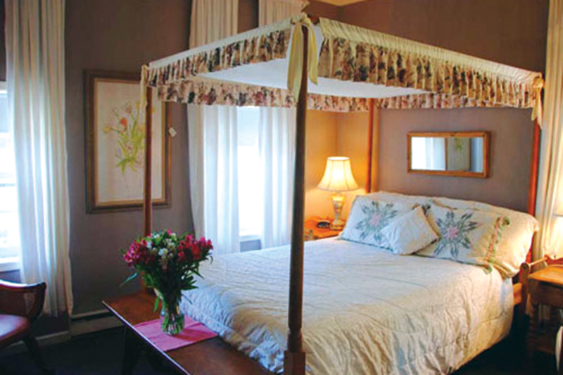 The Pig Hill Inn, Cold Spring