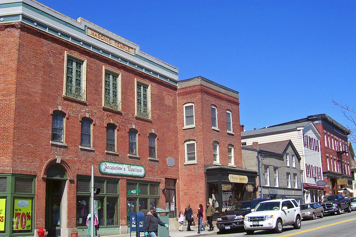 What to Do in Warwick: A 24-Hour Guide to Food and Fun