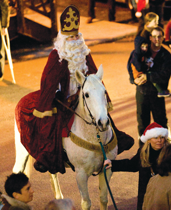 Santa Stops in Rhinebeck