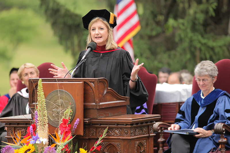 Arianna Huffington Delivers Vassar Commencement Speech, Urges Grads to ...