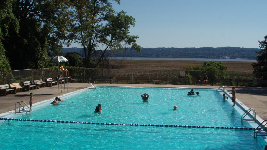 Rockland Pool Club Laps Up Visitors